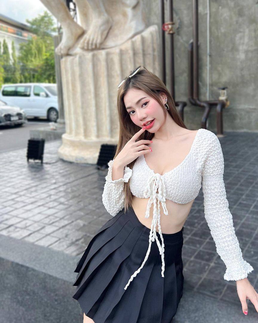 ฟักแฟง ก็มาดิครับ เปิดวาร์ป Fakfang สาวสวย เซ็กซี่ มากความสามารถ