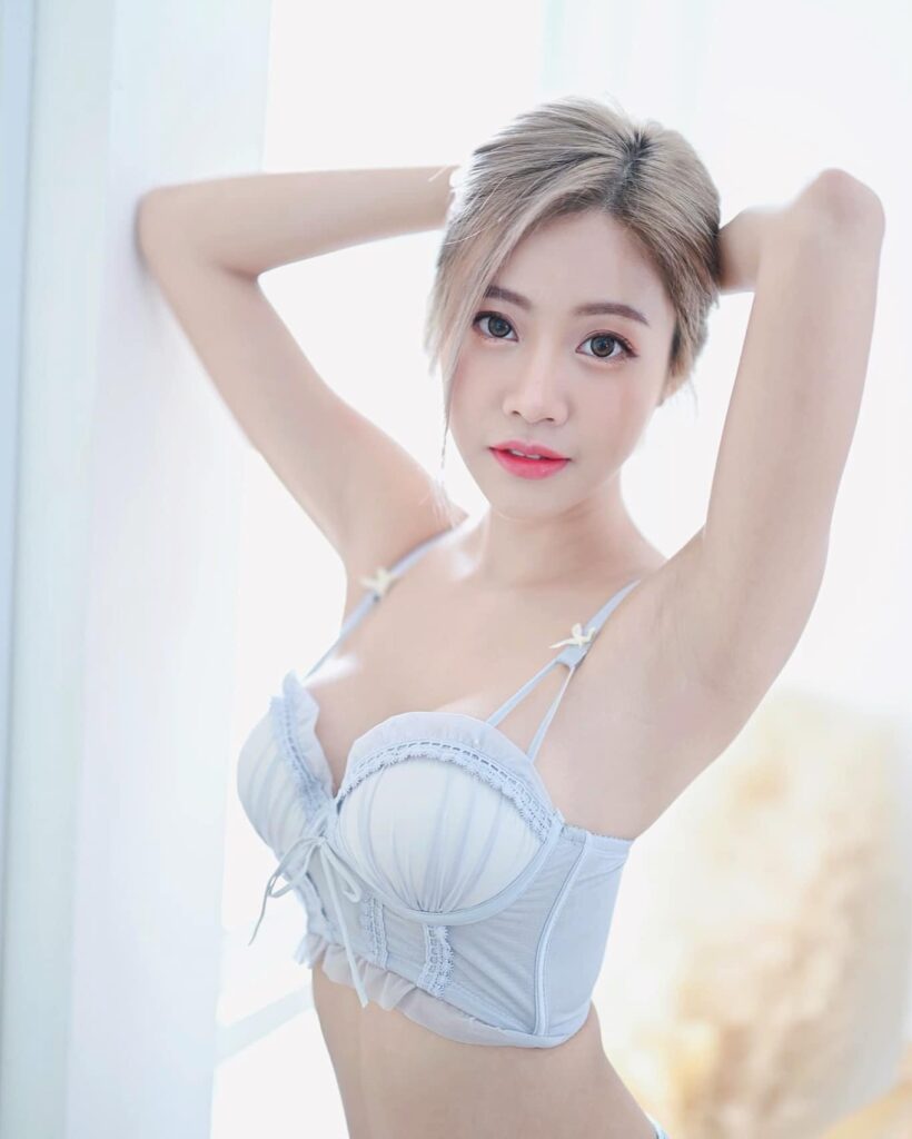 ฟ้า ชัชชญา เปิดวาร์ป แม่ค้าปลาหมึก สู่นางฟ้า พริตตี้ ผมสั้นสุดน่ารัก