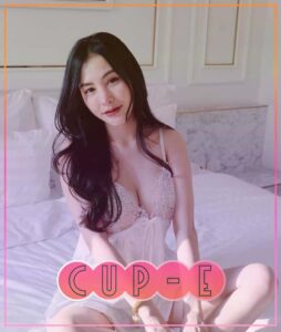 Jeab Wirawan แจกวาร์ป น้อง เจี๊ยบ เน็ตไอดอล อกใหญ่ ขวัญใจ 18+